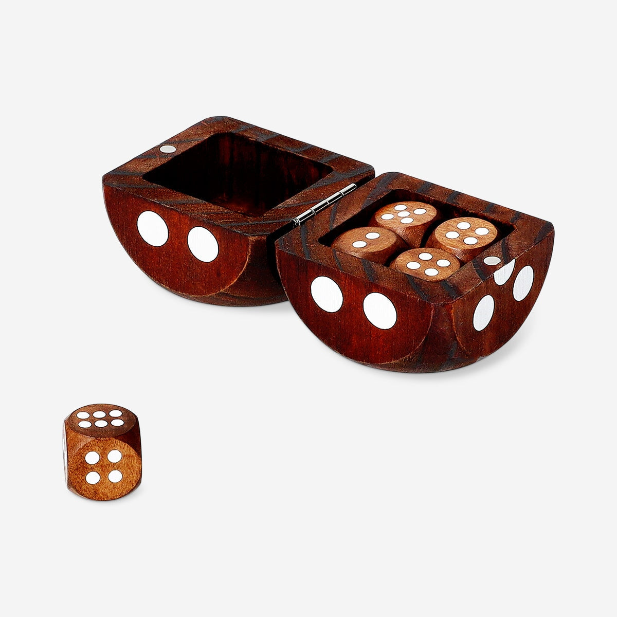 Wooden dice set – Flying Tiger Copenhagen