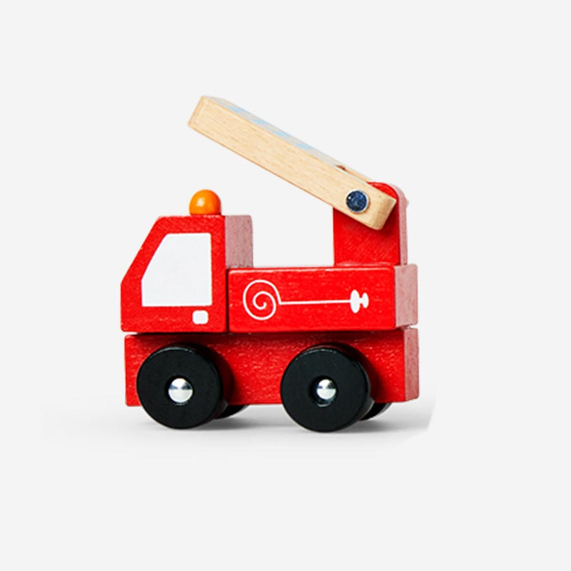 Wooden fire engine | Flying Tiger Copenhagen